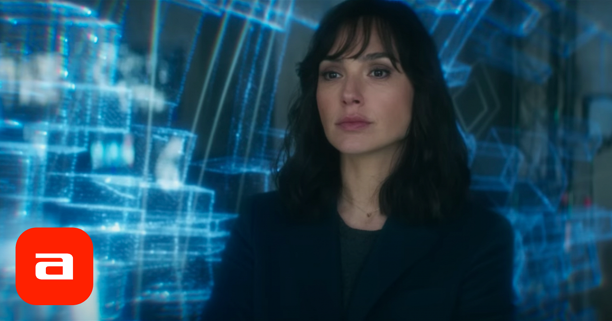 Появился первый трейлер шпионского триллера «Каменное сердце» с Галь ...