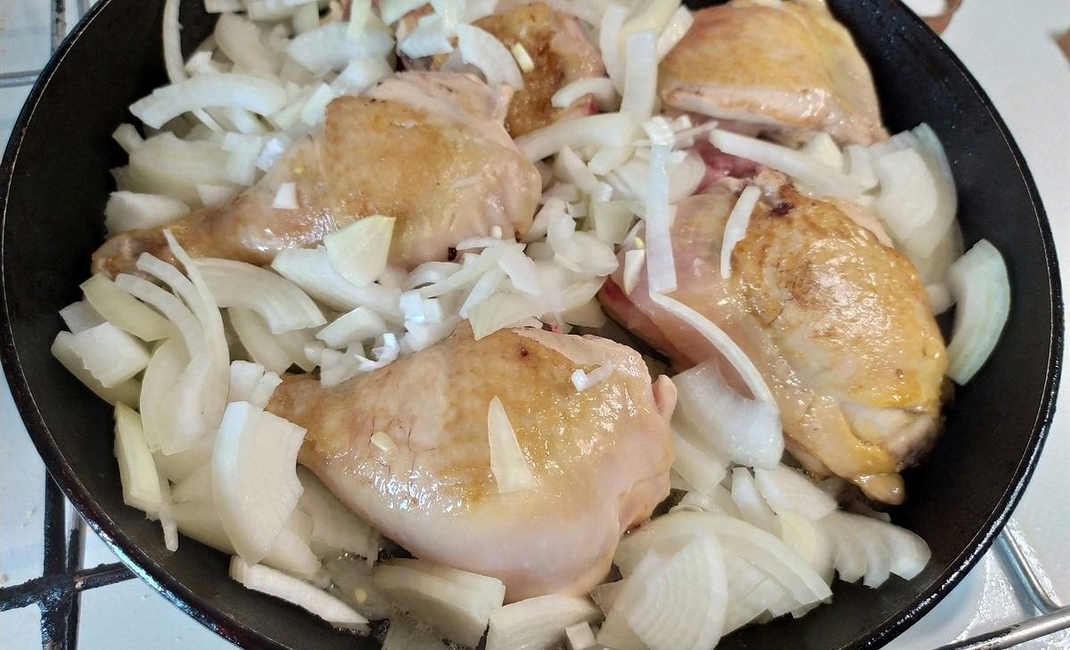 Чахохбили из курицы, пошаговый рецепт с фотографиями – Грузинская кухня ...